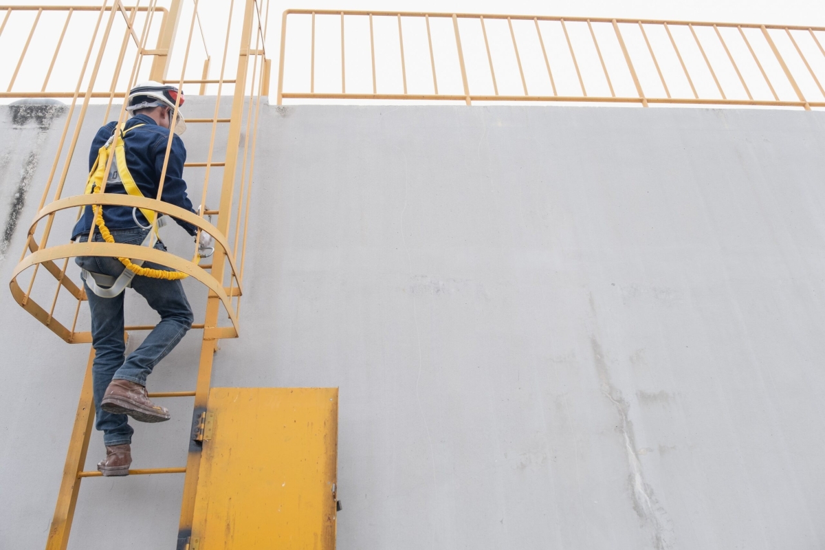 Stay Compliant: Upgrade Your Fixed Ladders with OSHA-Approved Fall ...